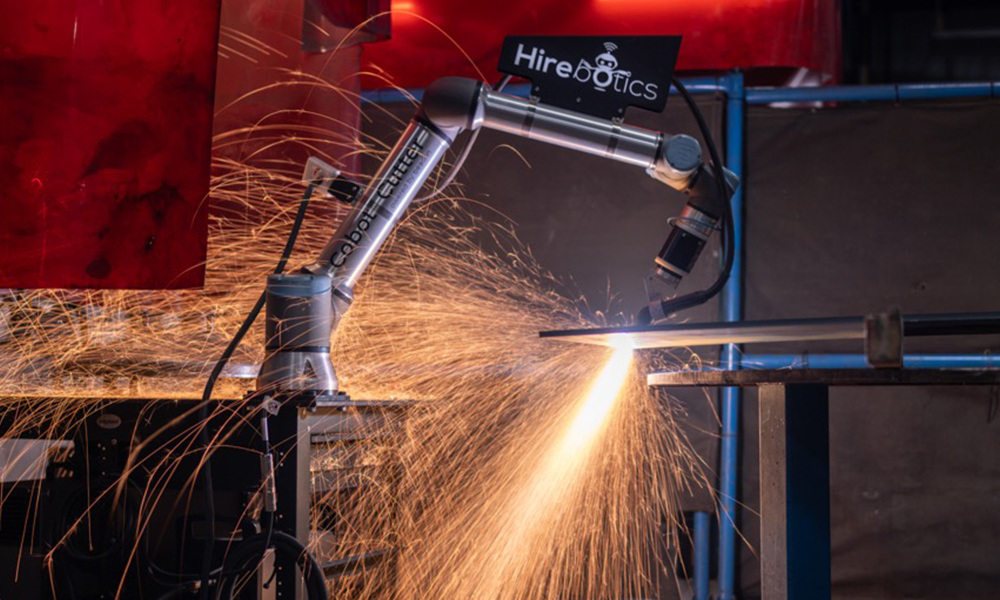 Cobot Cutter Powered by Beacon | Robotic Plasma Cutting Cobot Cutter Powered by Beacon | Robotic Plasma Cutting
